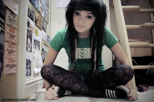 Charakteristika Ema :: Emo-cz